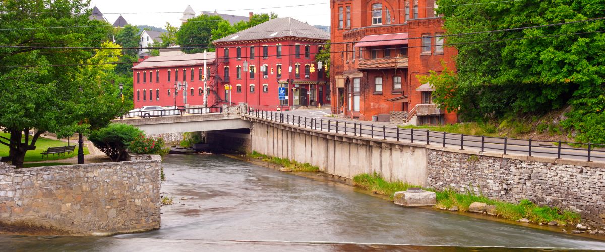 8 Best Places to Live in Delaware for Families | Spatiality Blog